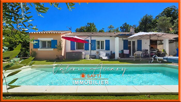 Maison 4 pièces à vendre - Sainte-Anastasie-sur-Issole