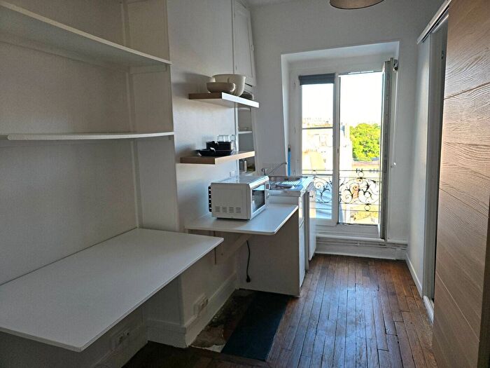 Appartement 1 pièce à Grandes Carrières-Clichy, Paris 18ème arrondissement, à louer
