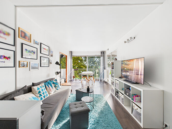 Appartement à vendre - Saint-Cloud, Centre-ville - 4 pièces - 3 chambres