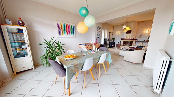 Saint-Denis-en-Bugey : Maison 6 pièces à vendre