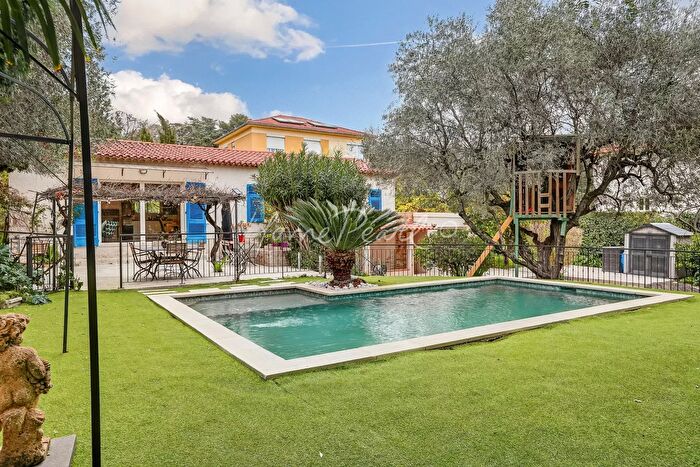 Maison à vendre - Nice, Fabron - 5 pièces - 4 chambres