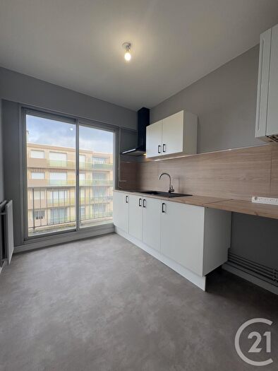 Appartement 2 pièces à louer à Moulins, Gare, Champins