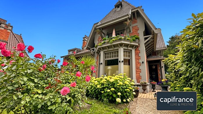 Valenciennes, Nungesser, La Briquette, Fb de Cambrai - Maison 9 pièces à vendre