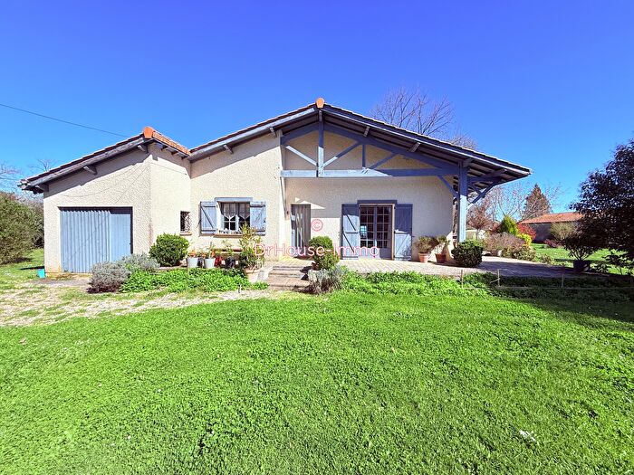 Maison à vendre - Saint-Laurent-Médoc - 6 pièces - 3 chambres