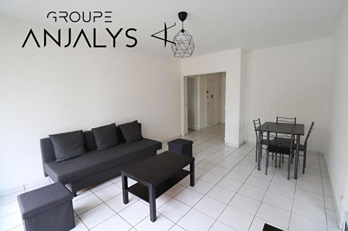 Appartement 4 pièces à louer à Vénissieux, Georges Levy, Ernest Renan, Moulin à vent