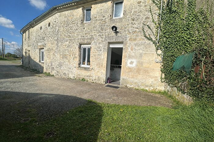 Maison à vendre - Rétaud - 6 pièces - 4 chambres