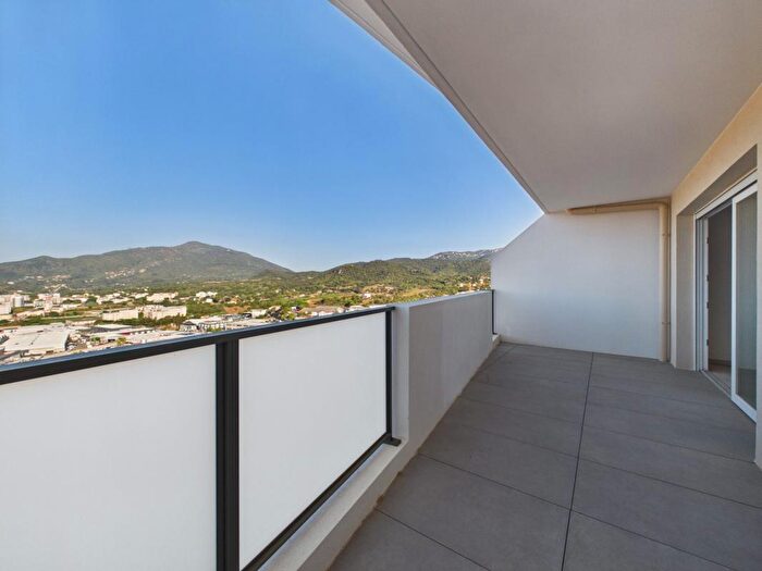 Ajaccio, Mezzavia : Appartement 2 pièces à vendre