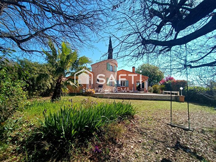 Maison à vendre - Draguignan, Centre-ville historique - 5 pièces - 4 chambres