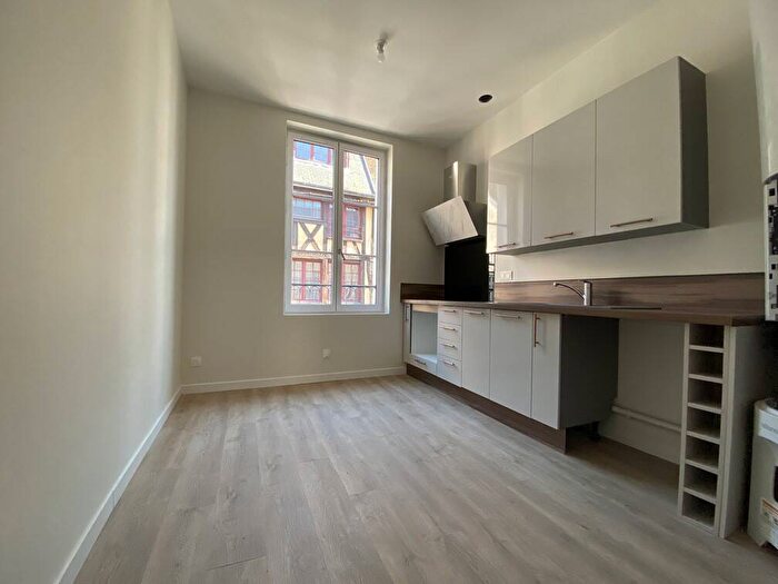 Appartement à louer - Dreux - 3 pièces - 1 chambre