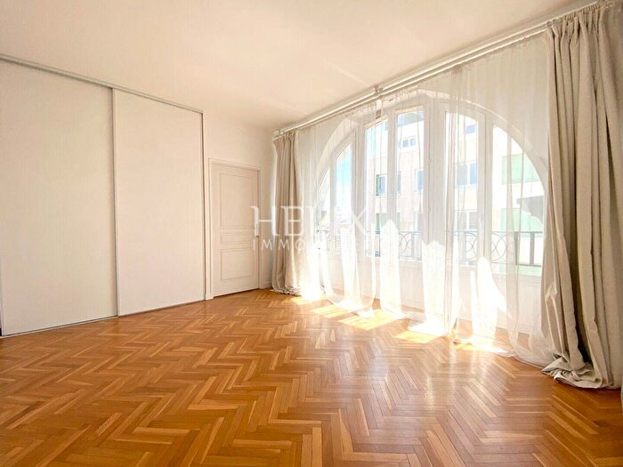 Appartement à louer - Général Leclerc, Saint-Germain-en-Laye - 2 pièces - 1 chambre