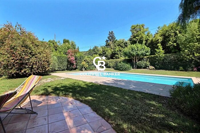 Maison à vendre - Antibes, Juan-les-Pins, Le Cap - 7 pièces - 6 chambres