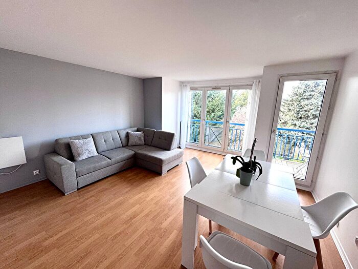 Appartement à louer - Les Joncs Marins-Croix dEau, Le Perreux-sur-Marne - 2 pièces - 1 chambre