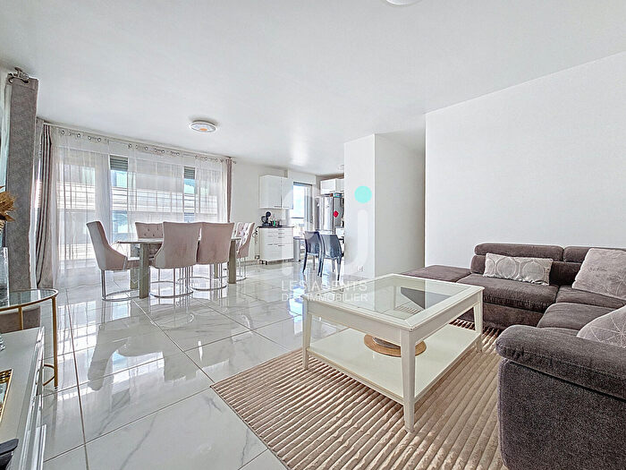 Appartement à vendre - Asnières-sur-Seine, Coubertin - 6 pièces - 4 chambres