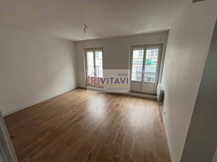 Appartement à louer - Beauvais - 3 pièces - 2 chambres