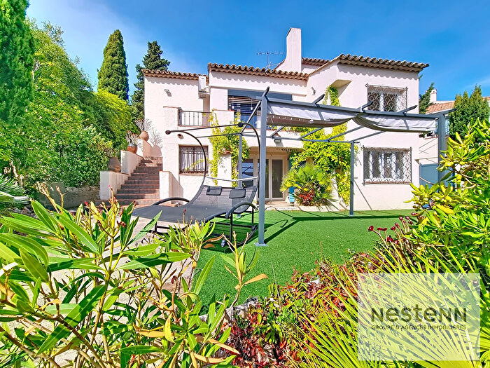 Maison à vendre - Fréjus, Saint-Aygulf - 8 pièces - 6 chambres