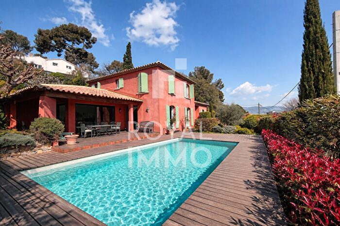 Maison à vendre - La Seyne-sur-Mer, Ouest - 6 pièces - 4 chambres