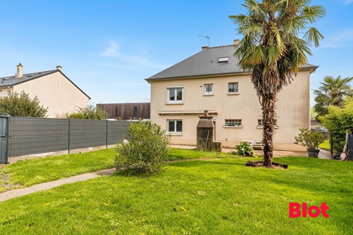 Maison à vendre - Saint-Gilles - 5 pièces - 3 chambres