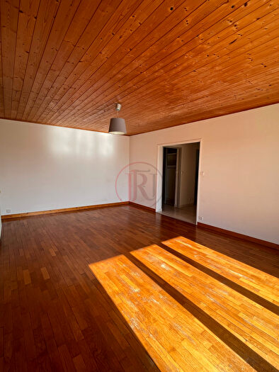 Montfaucon - Appartement 3 pièces à vendre