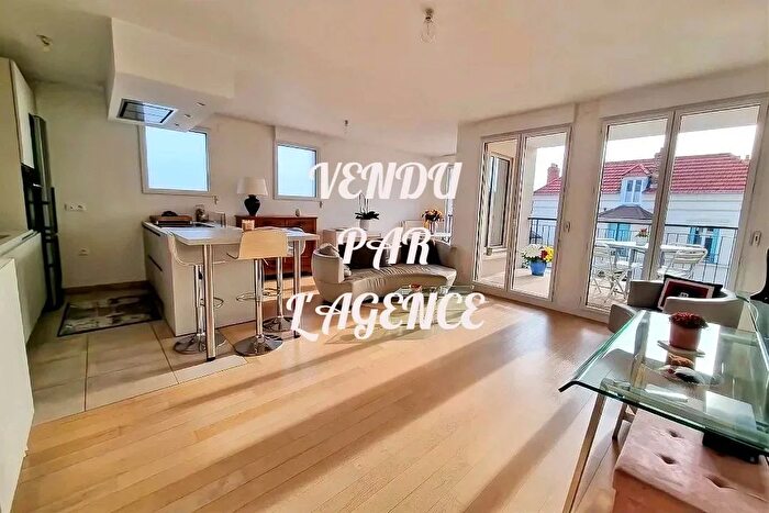 Appartement à vendre - Croissy-sur-Seine - 4 pièces - 3 chambres