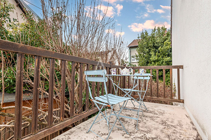 Maison à vendre - Rueil-Malmaison, Plaine Gare - 7 pièces - 5 chambres