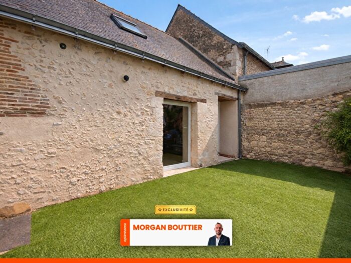 Maison à vendre - Noyant - 5 pièces - 4 chambres