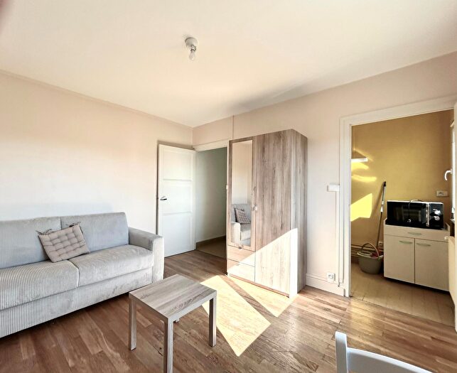 Appartement à louer - Charnay-lès-Mâcon - 1 pièce