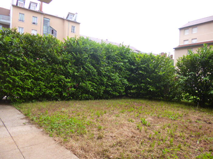 Villeurbanne, Grand Clément : Appartement 2 pièces à louer