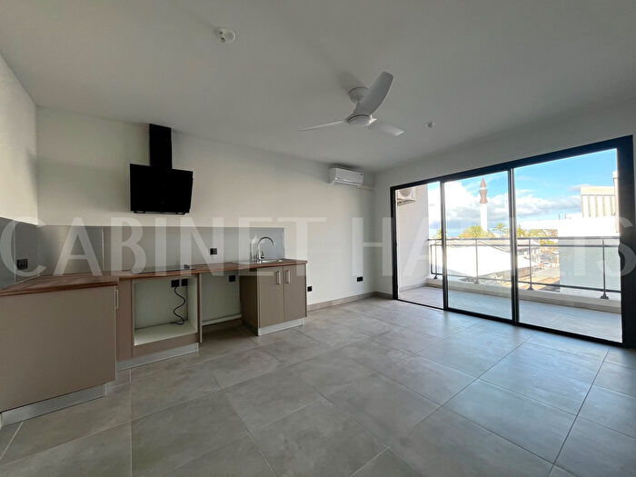 Appartement à louer - Saint-Pierre, Centre-ville - 1 pièce