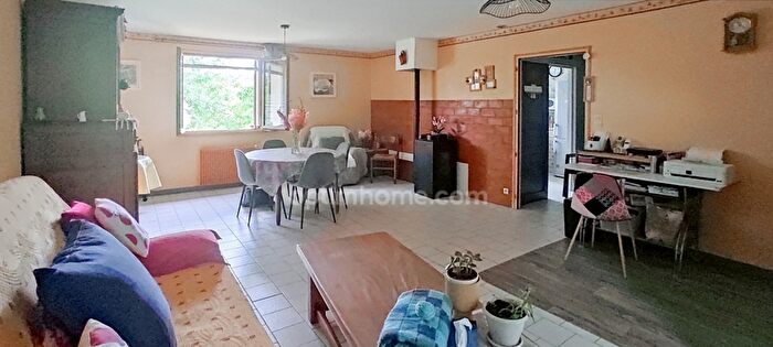 Maison à vendre - Hautefort - 4 pièces - 3 chambres