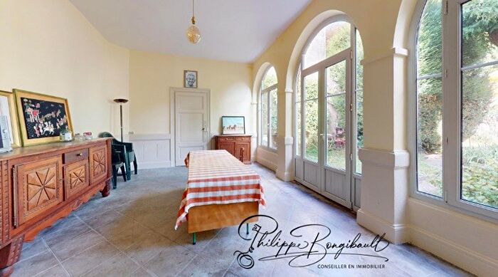 Crémieu : Maison 9 pièces à vendre