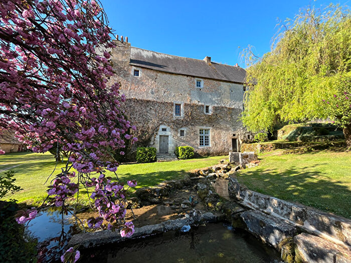 Maison 8 pièces à vendre à Iteuil