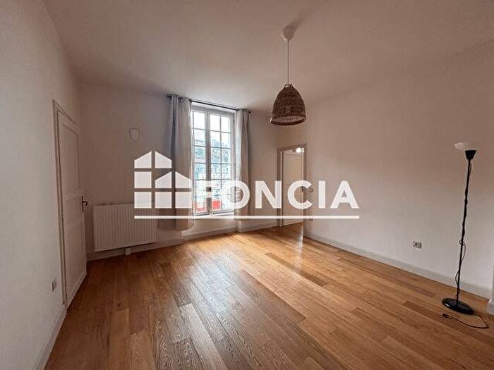 Appartement à louer - Royat - 2 pièces - 1 chambre