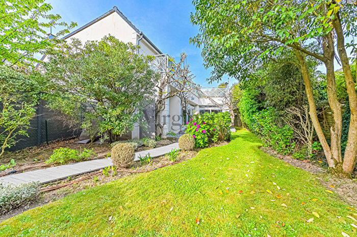 Nogent-sur-Marne, Beauté Baltard : Maison 8 pièces à vendre