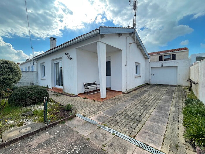 Maison à vendre - La Guérinière - 5 pièces - 3 chambres