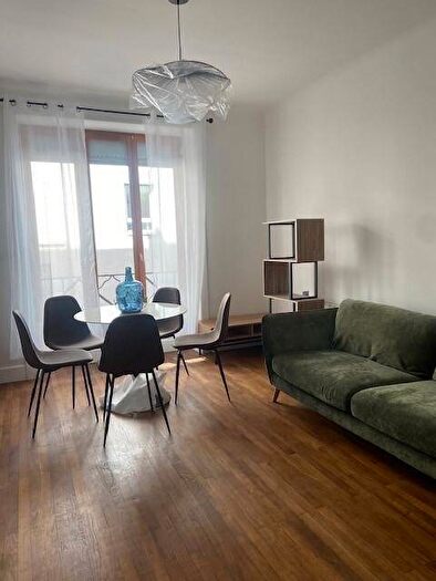 Appartement 3 pièces à louer à Saint Louis, Lyon 7ème arrondissement