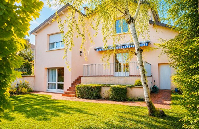 Maison 7 pièces à vendre à Neuilly-Plaisance, Eglise, Gare