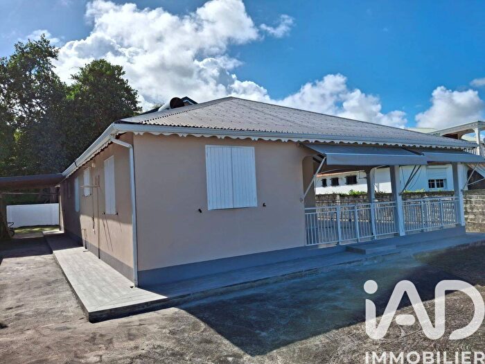 Capesterre-Belle-Eau : Maison 5 pièces à louer