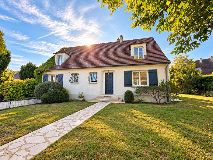 Senlis - Maison 7 pièces à vendre