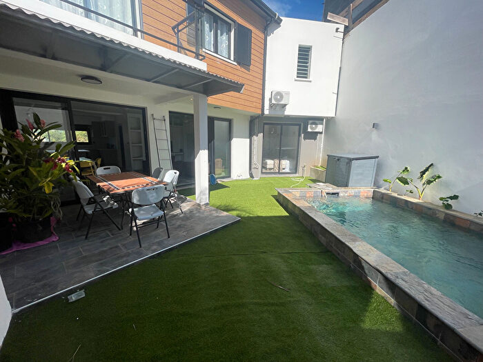 Maison 7 pièces à louer à Saint-Pierre, Terre Sainte, Université