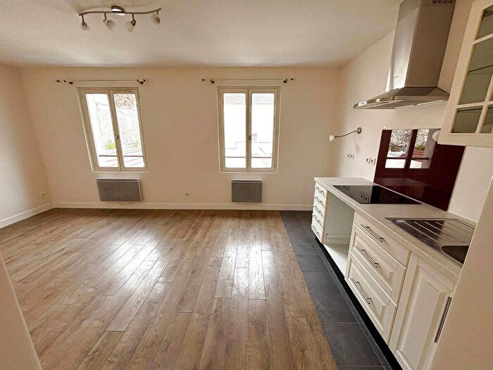Centre Ville, Rueil-Malmaison - Appartement 2 pièces à louer