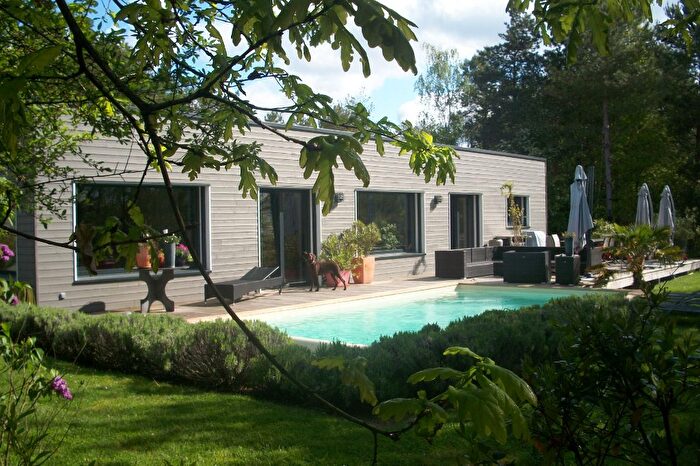 Maison à vendre - La Ferté-Saint-Cyr - 5 pièces - 4 chambres