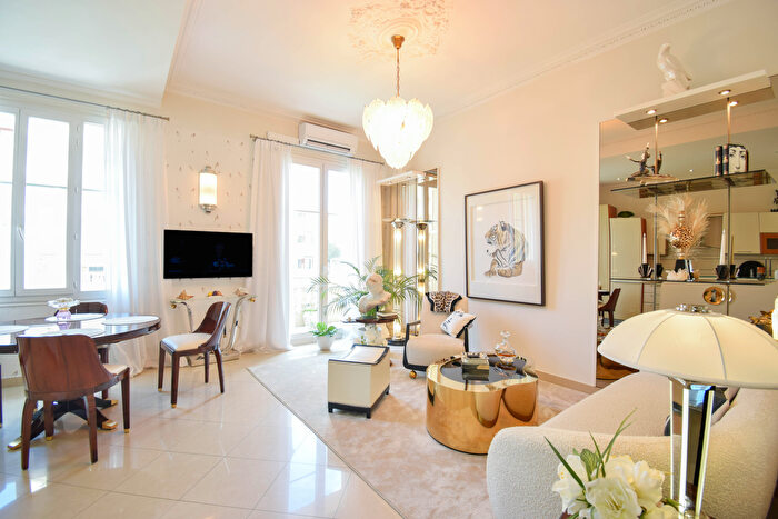 Appartement à vendre - Nice, Promenade des Anglais, Rue de France - 3 pièces - 2 chambres