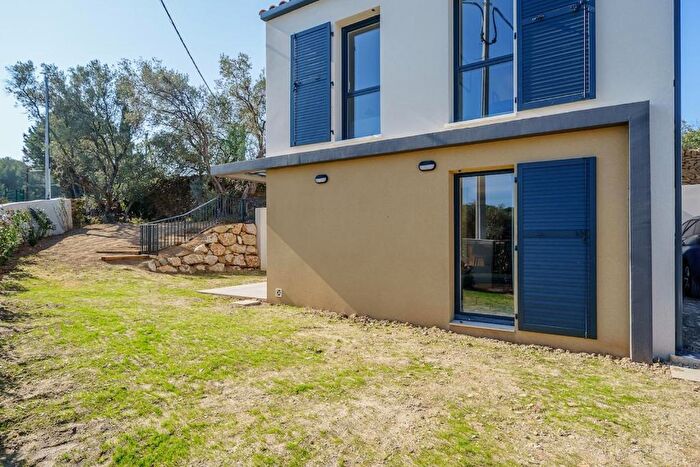 Maison à vendre - Aix-en-Provence, Luynes - 3 pièces - 2 chambres