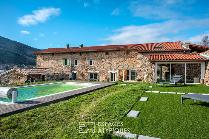 Maison à vendre - Satillieu - 8 pièces - 5 chambres