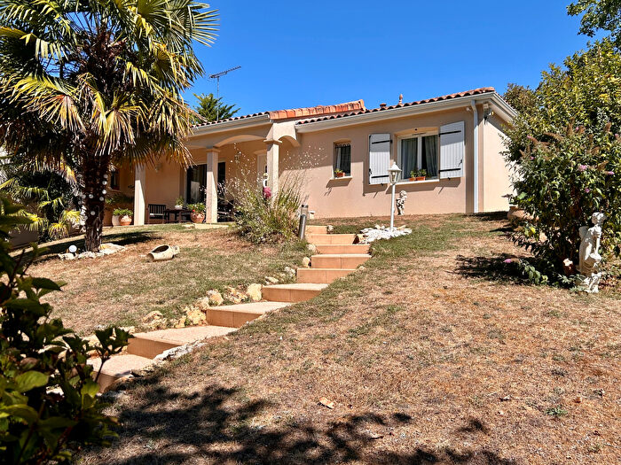 Chasseneuil-du-Poitou - Maison 5 pièces à vendre