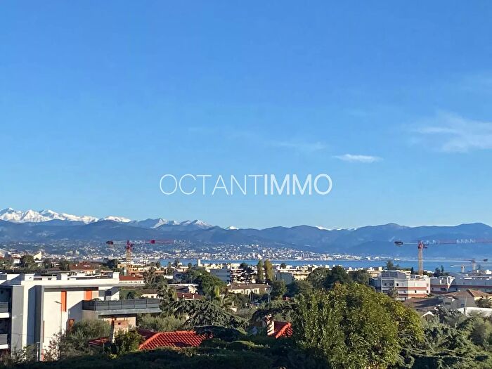 Appartement à vendre - Antibes, Rastines, Super Antibes, Laval, La Fontonne - 4 pièces - 3 chambres