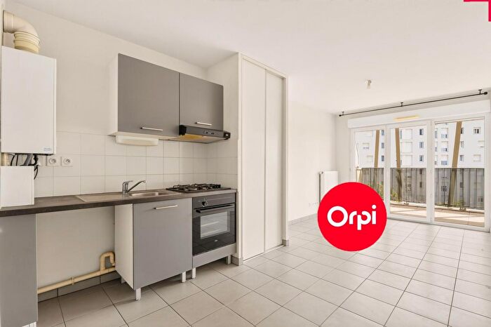Saint-Priest, Bel-Air - Appartement 2 pièces à vendre