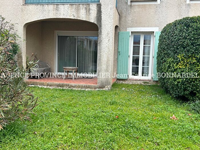 Appartement à louer - Sainte-Cécile-les-Vignes - 2 pièces - 1 chambre