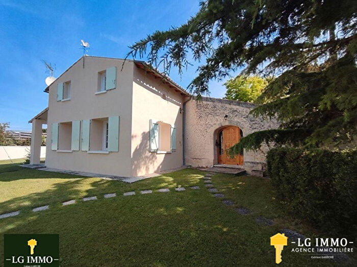 Maison à vendre - Saint-Fort-sur-Gironde - 5 pièces - 3 chambres