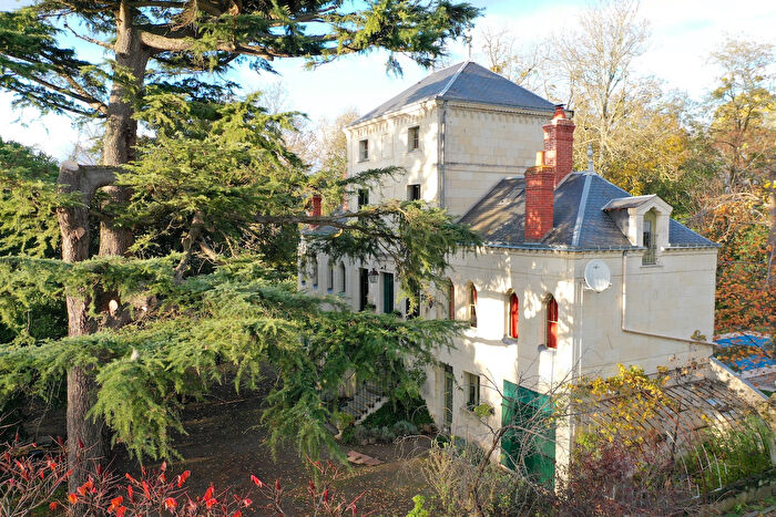 Saumur : Maison 12 pièces à vendre